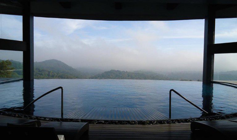 8 Infinity Pools In India That Are Totally Lust-Worthy | Curly Tales