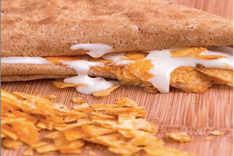 Hum Yum Whips Up Yummy Cheese Chips Oman Paratha | Curly Tales