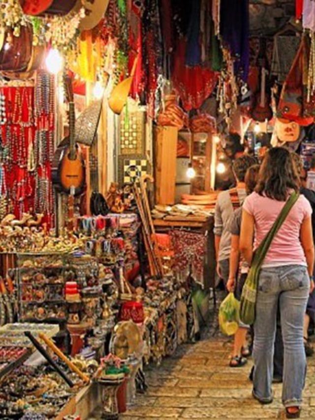 5 Shopping Destinations In Abu Dhabi For All Shopaholics!