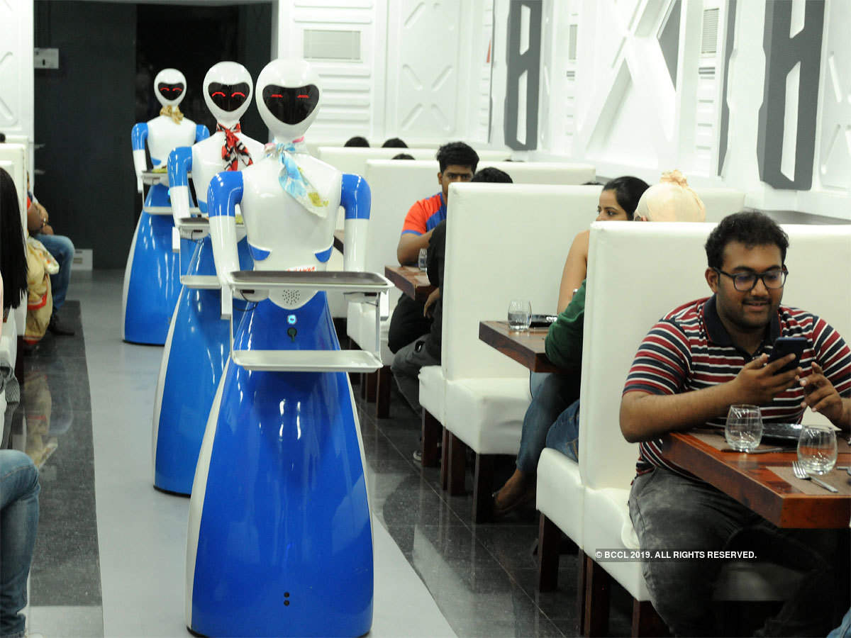 Bangalore's Robot Restaurant Will Take You To The Future | Curly Tales