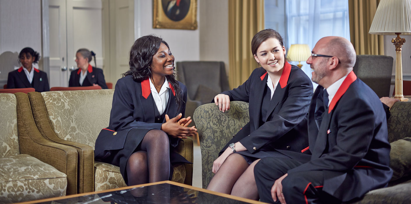 Prince Harry & Meghan Markle Are Looking For A New Housekeeper At The ...