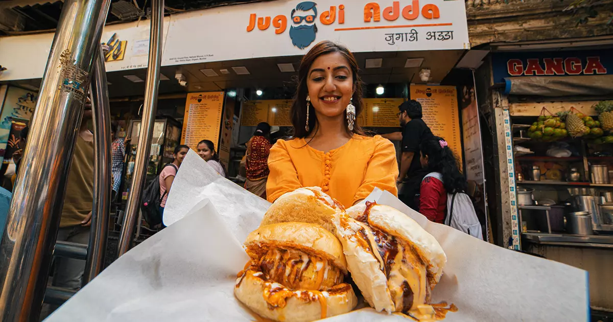 Head To Jugaadi Adda For Mumbai's Yummiest Vada Pavs | Curly Tales