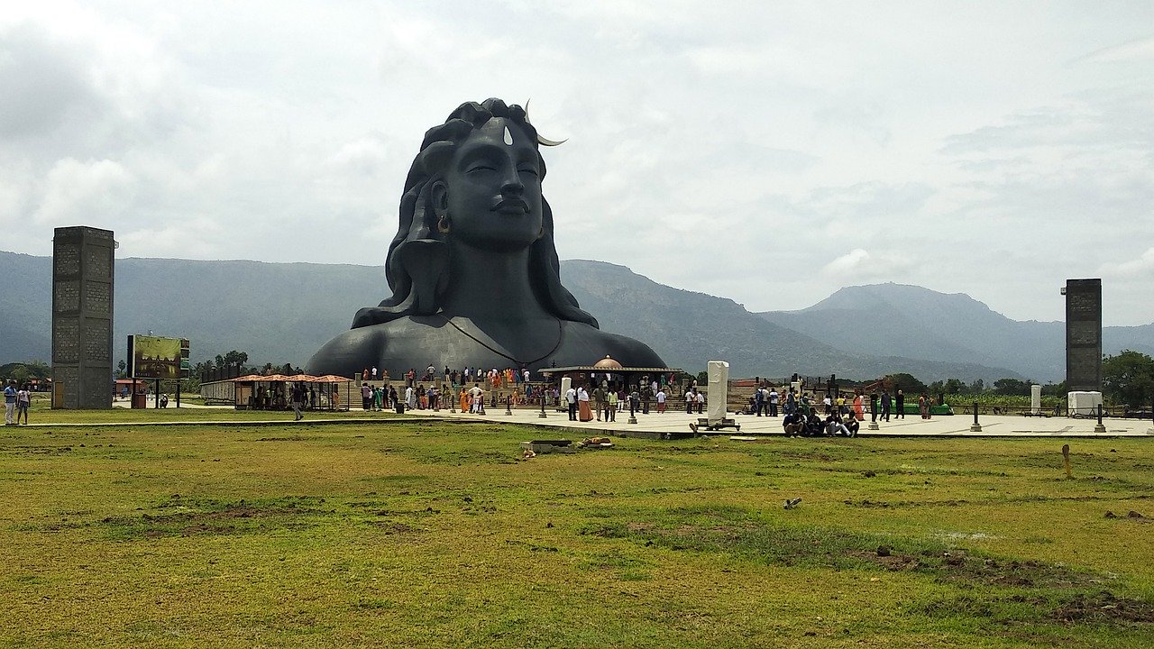 Villagers Uncover 200-Yr-Old Shiva Temple In Nellore | Curly Tales