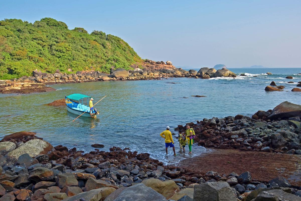 This Pretty Town Surrounded By Western Ghats & Arabian Sea Is The ...