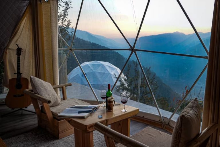 Stay In These Gorgeous Domes In Manali In The Lap Of Himalayas & Wake ...