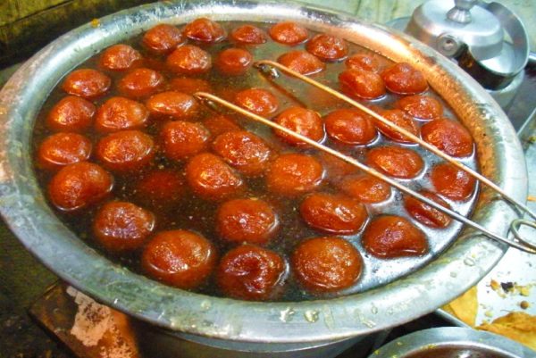 11 Heritage Sweet Shops In Kolkata For The Best Rosogolla, Sondesh ...