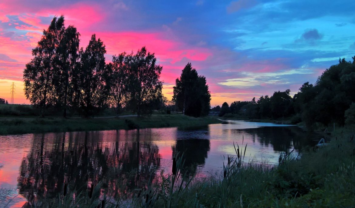 6 Stunning Places In The World That Enjoy 24-Hour Sunlight | Curly Tales