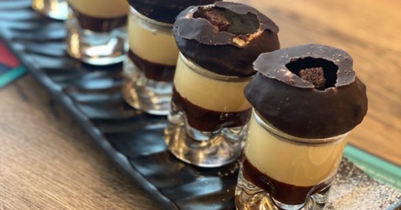 Forget Traditional Pani Puris! Indulge In Chocolate Coated Pani Puris ...