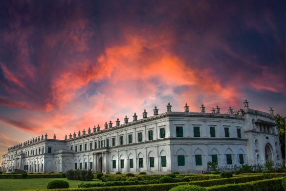 This City Of Bengal Nawabs, Murshidabad Has Stunning Palaces, Tombs And ...