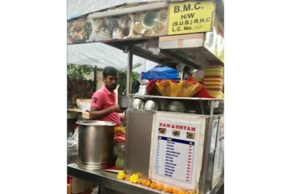 This Old Chaatwala In Mumbai Offers The Best Sev Puri And Dahi Puri In ...