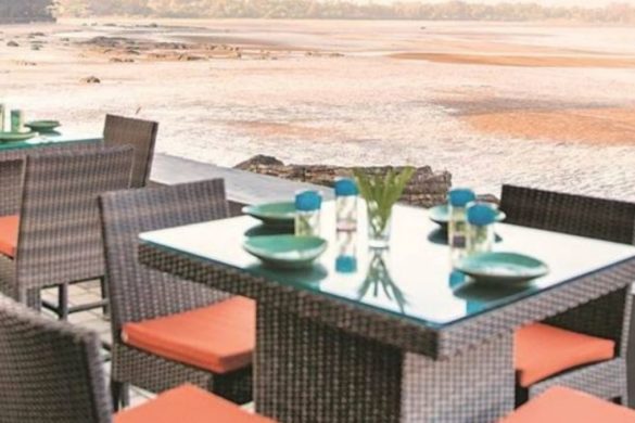 20 Iconic Eateries In Mumbai To Give You The Feels