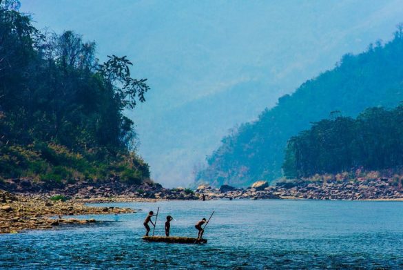 5 Cleanest Rivers In India With Crystal-Clear Water | Curly Tales