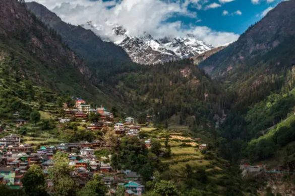 Panjin's Red Beach In China Is A Lover's Paradise