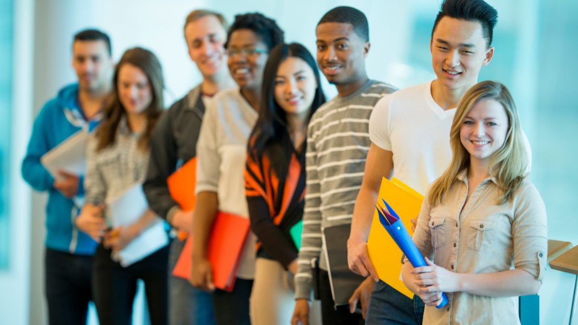 Step By Step Guide To Apply For A Student Visa In The UAE