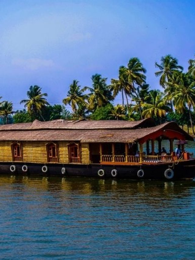 8 Reasons To Visit Alleppey In Kerala