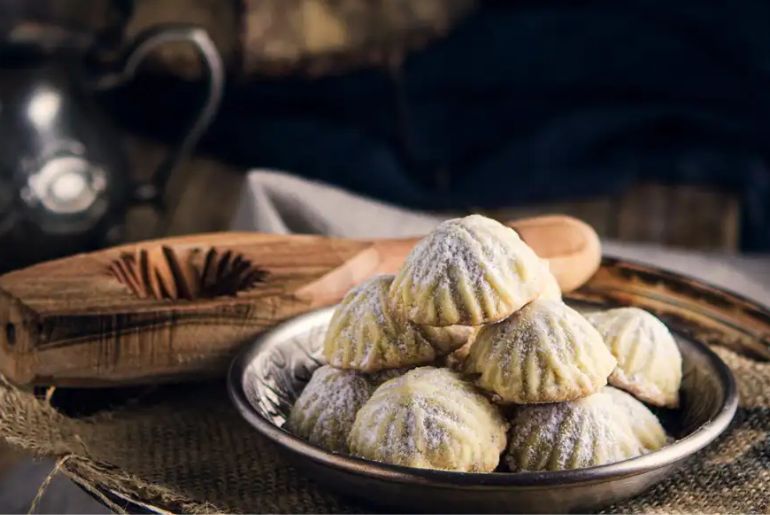 5 Local Sweets You Need To Try In Dubai