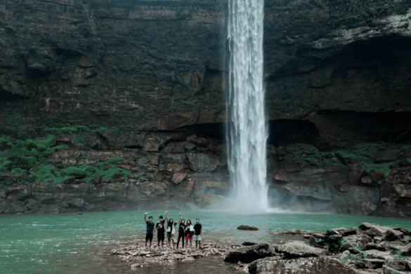 Trek To Phe Phe Waterfall In Meghalaya To Experience Paradise On Earth ...