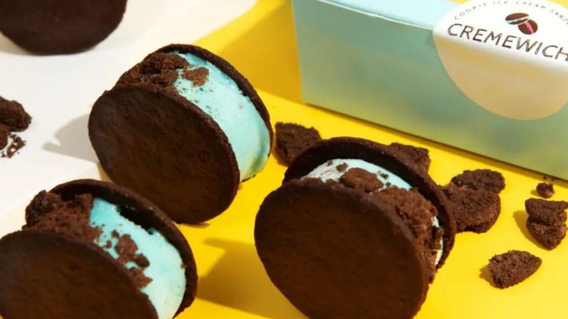India`s First Cookie Icecream Sandwich Brand Comes Up In Kolkata