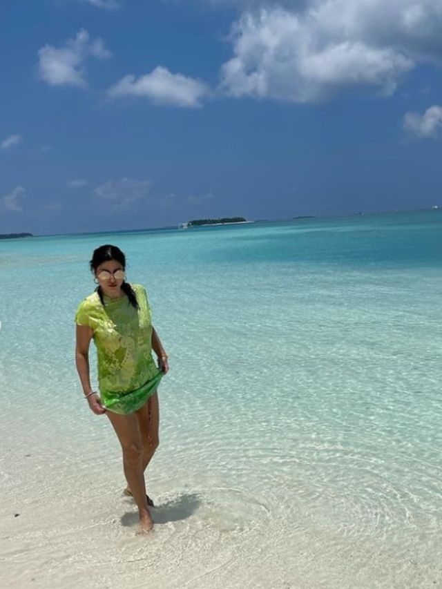 Maheep Kapoor Is A Water Baby And Here's Proof!