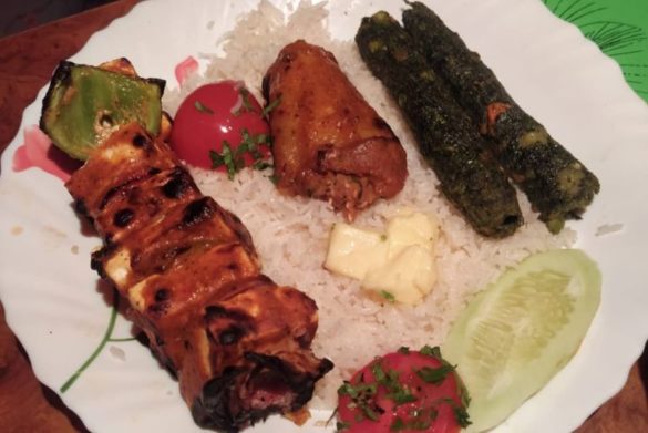 Since 1975, Legendary Peter Cat Has Been Serving Best Chelo Kebabs In ...