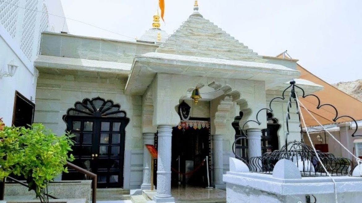 5 Temples You Can Visit In The Middle East This Diwali