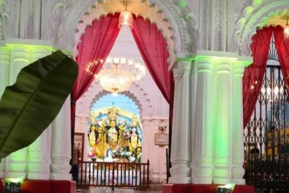 7 Heritage Homes In Kolkata Where Durga Puja Is Celebrated In A Grand ...