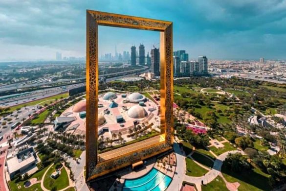 Dubai Finally Gets Its First Floating Swimming Pool