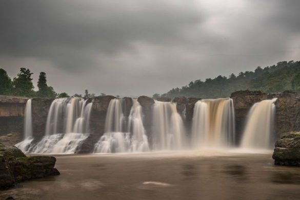 6 Stunning Waterfalls In Gujarat That Can Leave You Mesmerised