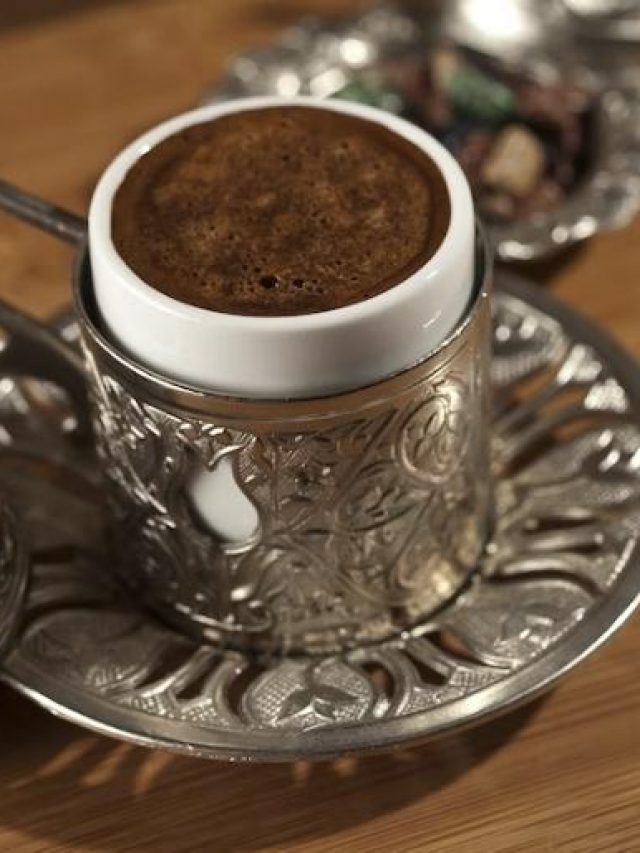 From Sahlab To Karak, 7 Middle Eastern Drinks That Will Keep You Warm ...