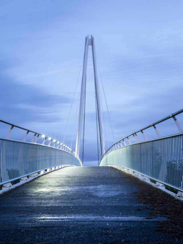 7 Water Bridges In India That Are More Than 10K Feet Long!