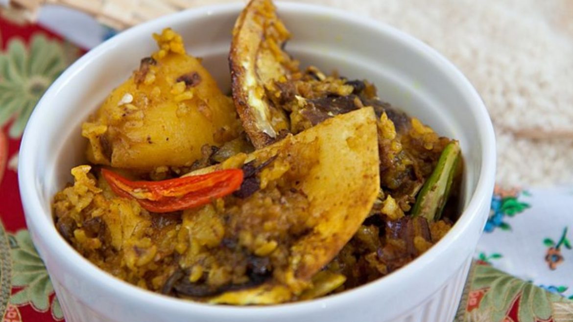 Here's How To Make Bengal's Authentic Muri Ghonto At Home