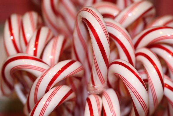 Here's How To Make Delish Candy Canes At Home For Christmas