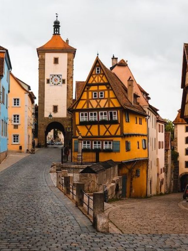 10 Local Phrases To Learn Before Travelling To Germany