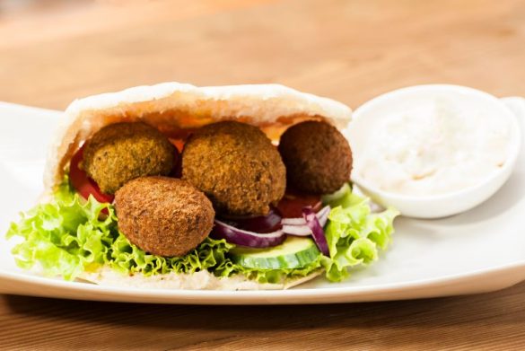 10 Unique & Intriguing Ways To Have Falafel, Middle East's Famous ...