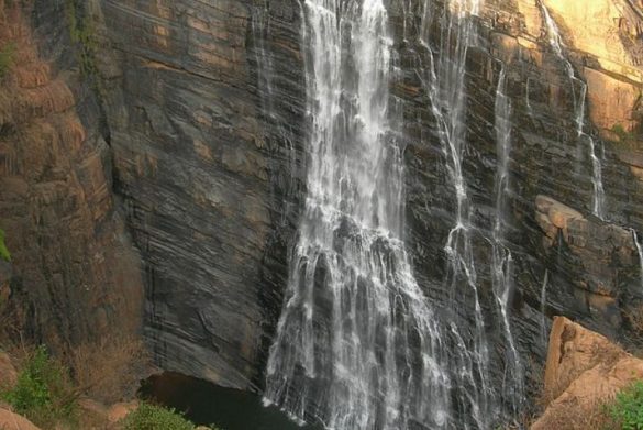 25 Best Waterfalls In India To Visit In 2025