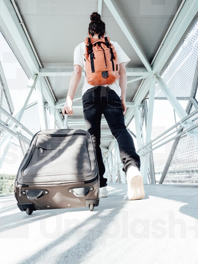 10 Hacks To Prevent Overloading Your Bag While Travelling