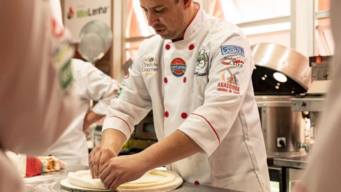 Posing As Pizzamaker, Italian Mafia Killer Caught In France After 16 Years