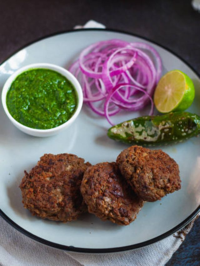 Recipe: How To Make Melt-In-Mouth Lucknowi Tunday Kebab At Home