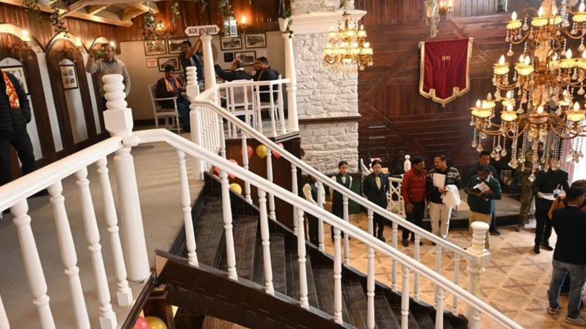 Beautiful Pictures Of A Cafe At Kurseong Railway Station Have Netizens ...