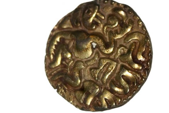 Teacher Finds A 1000-Year-Old Copper Coin From The Rajaraja Chola I ...
