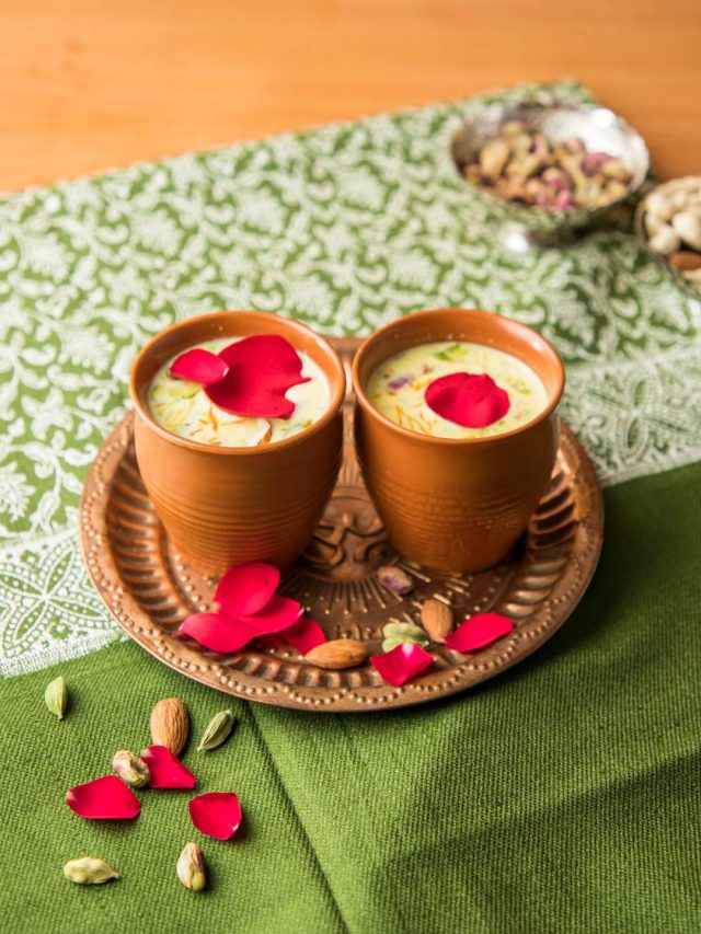 6 Best Places To Have Thandai In Delhi