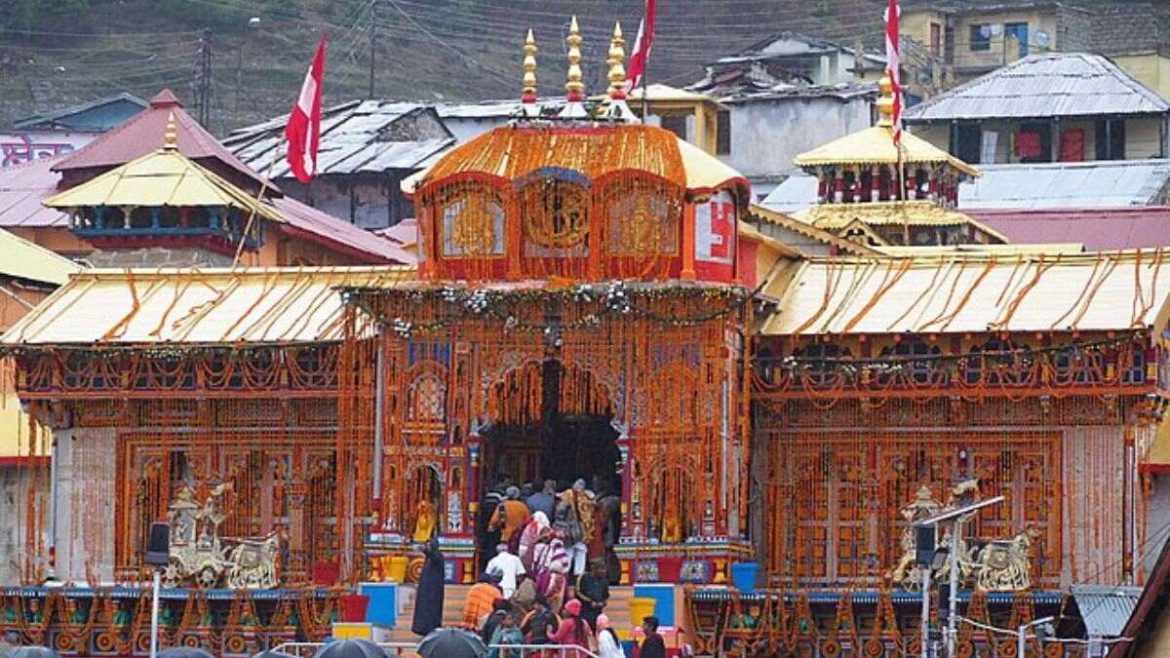 Badrinath Dham Opens To Devotees From Today Amidst Holy Chants, Pomp ...