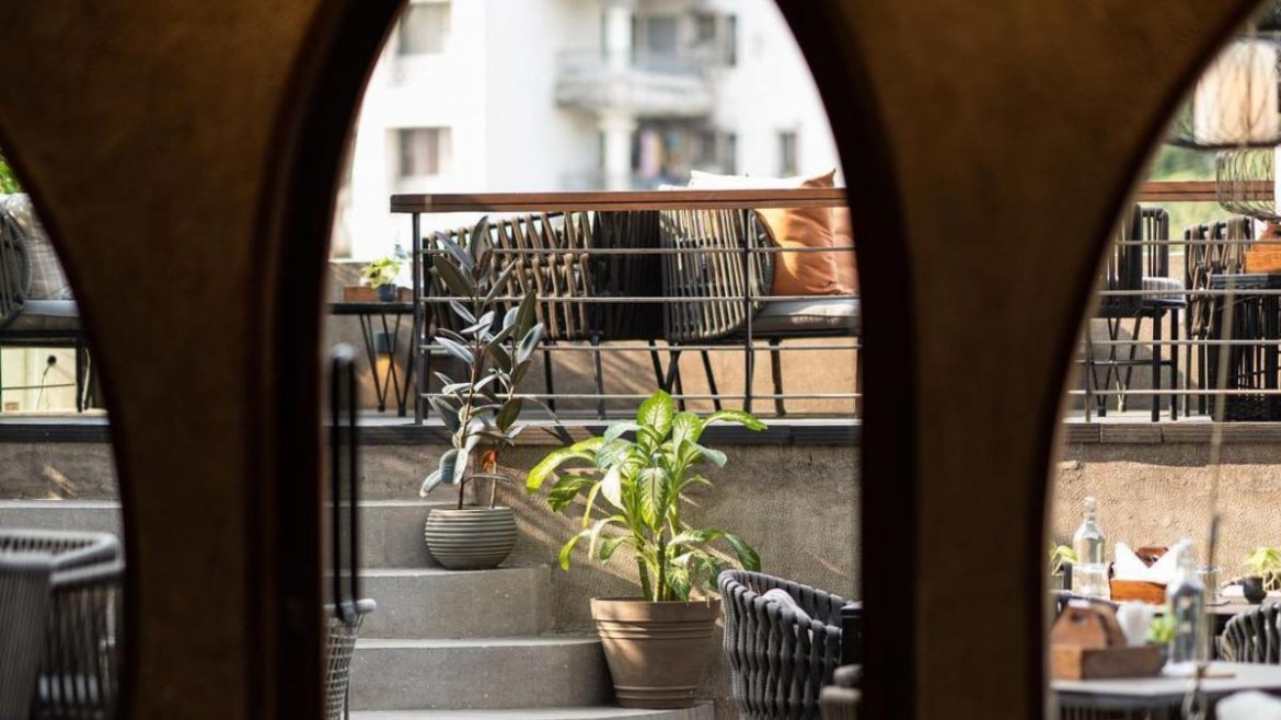 With Freshly Made Coffee & Yum Dishes In A Vibrant Space, This Surat ...