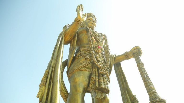 Home Minister Amit Shah Unveils 54-Feet Tall Lord Hanuman Statue In ...
