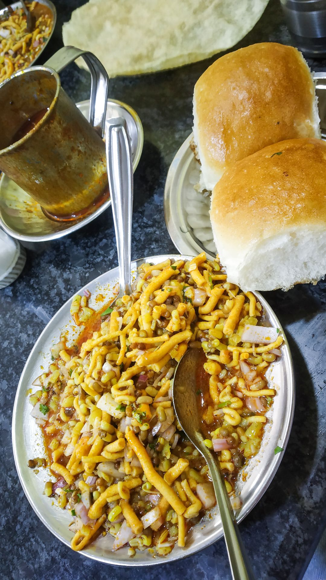 Usal Pav And Misal Pav Difference