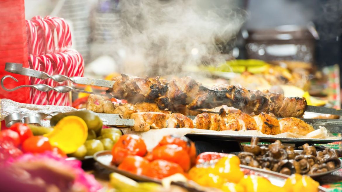 India To Get Clean & Hygienic 100 Food Streets In 100 Districts Across ...