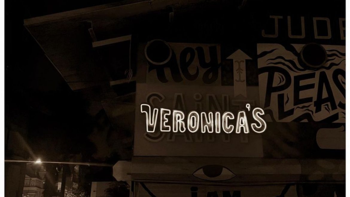 Archie's Director Zoya Akhtar Shares Pic Of Veronica's In Mumbai & We ...