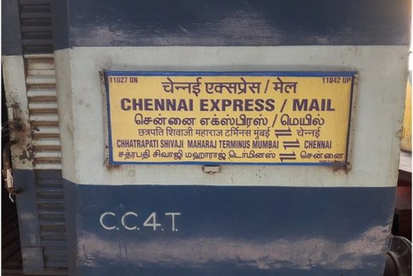 CSMT-Chennai Express Is Longer Than The Platform. Passengers Face ...