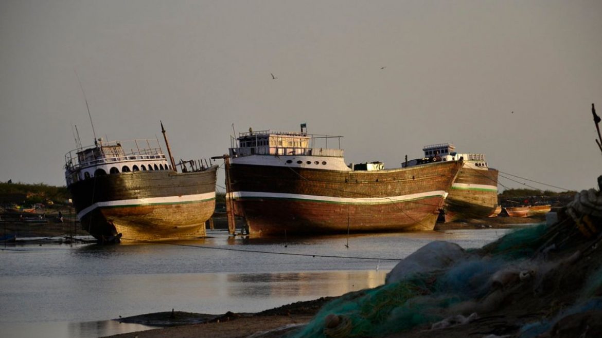 Historic Landmarks, A Thriving Ship-Making Industry, Gujarat's Mandvi ...