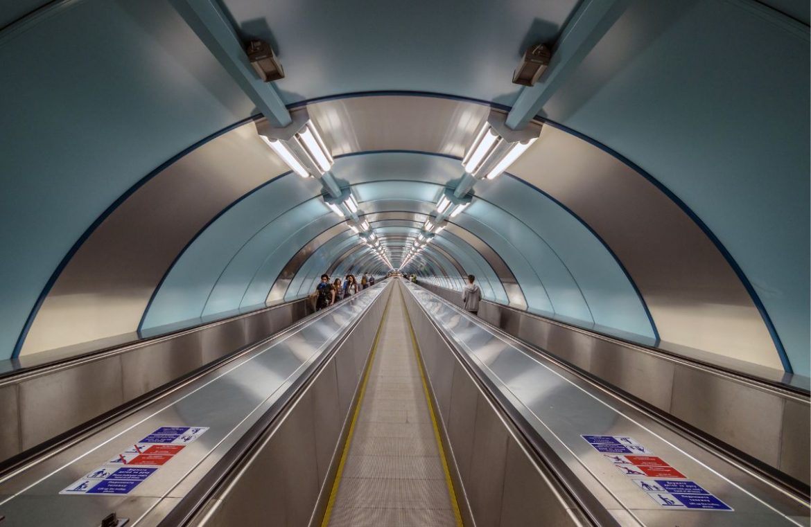 Mumbai Is Gearing To Have Its First-Ever Travelator Connecting Monorail ...